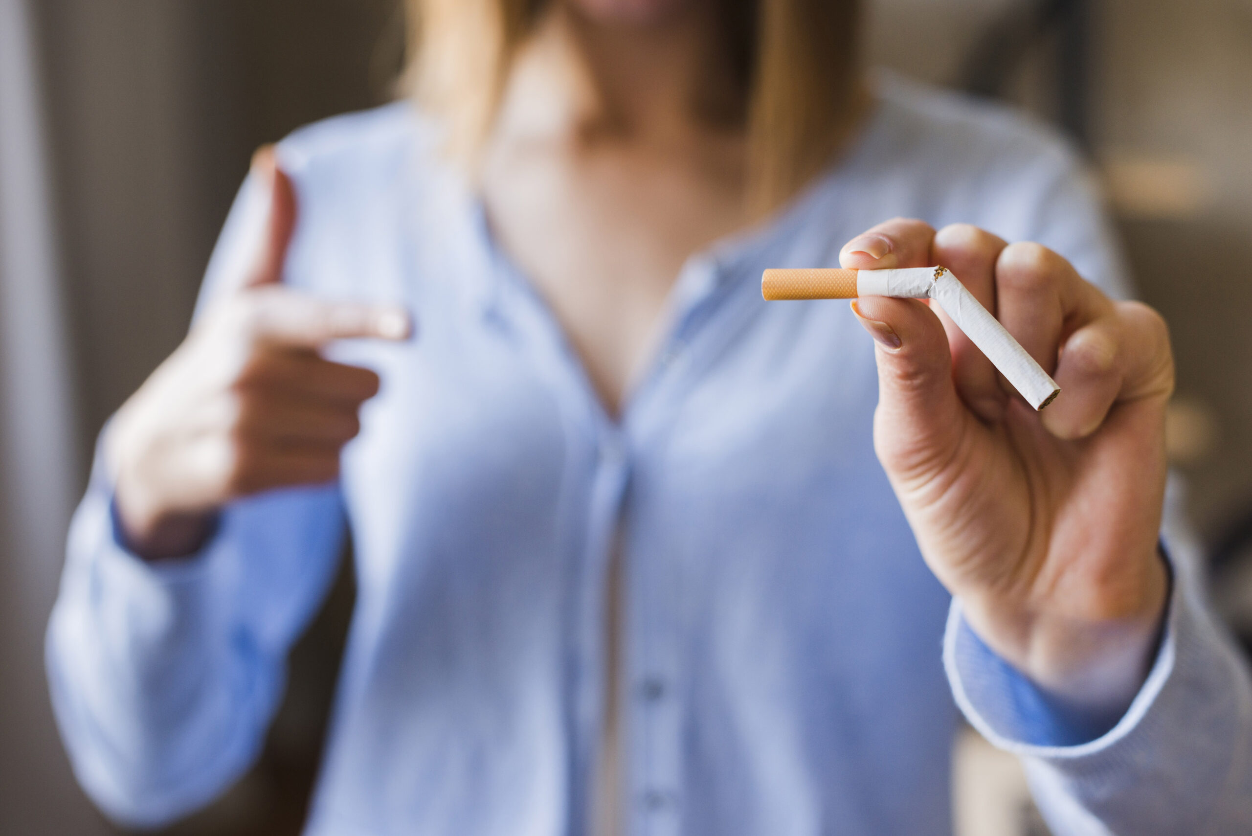 Denti e Fumo: Effetti e Consigli per i Fumatori